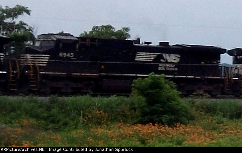 NS 8945, conductor's side